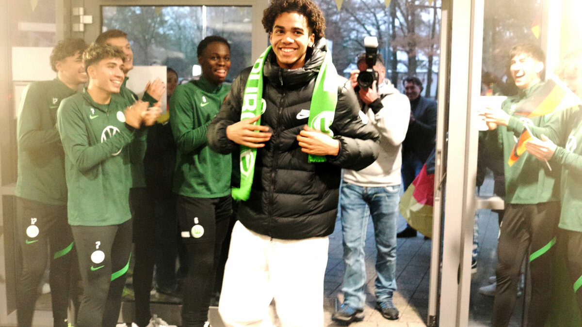 Weltmeister zurück | VfL Wolfsburg
