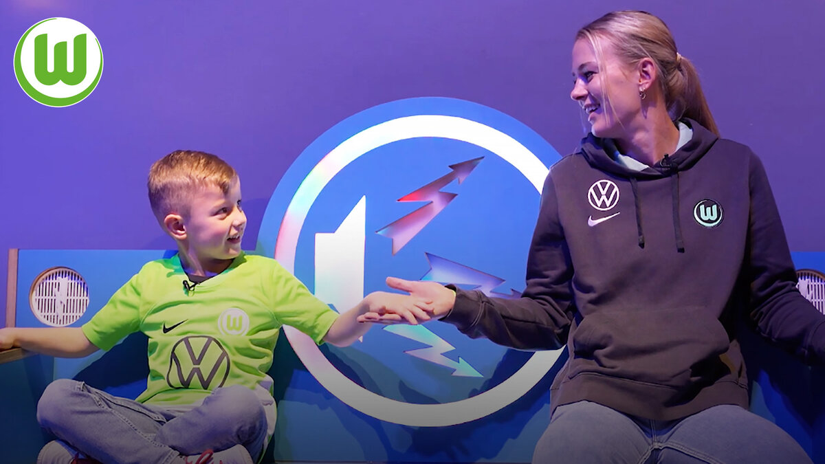 Merle überrascht Devin | VfL Wolfsburg
