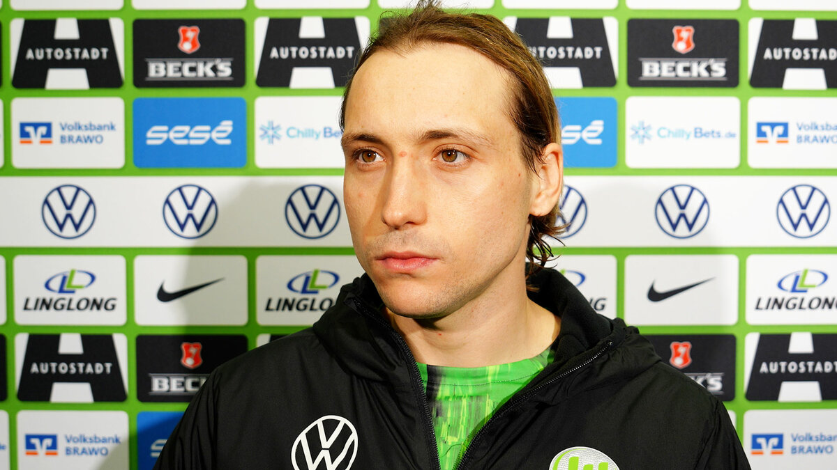 „Man muss als Mannschaft zusammenstehen!“ | VfL Wolfsburg